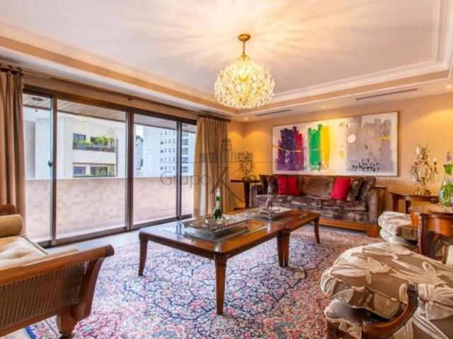 Apartamento Moema 3 Dormitórios 300m²