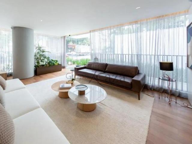 Apartamento Moema 3 Dormitórios 315m²