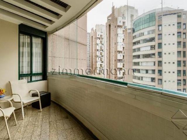 APARTAMENTO MOEMA 3 DORMITÓRIOS 3 VAGAS