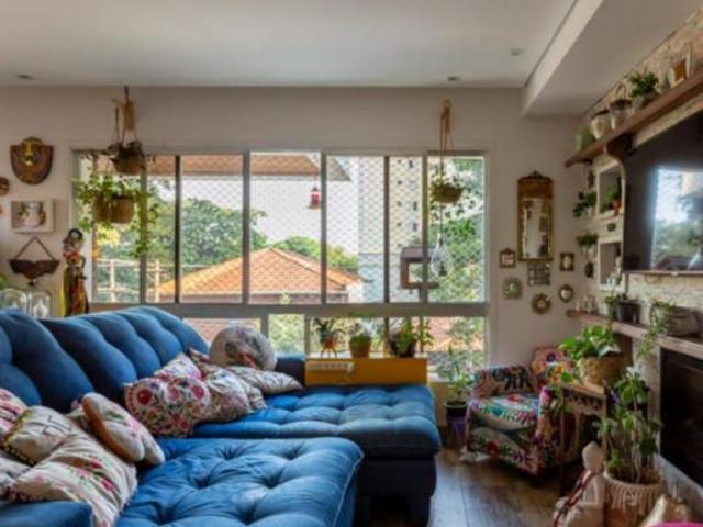 Apartamento Moema venda 3 quartos sendo 2 suites, 2 vagas, 102m²