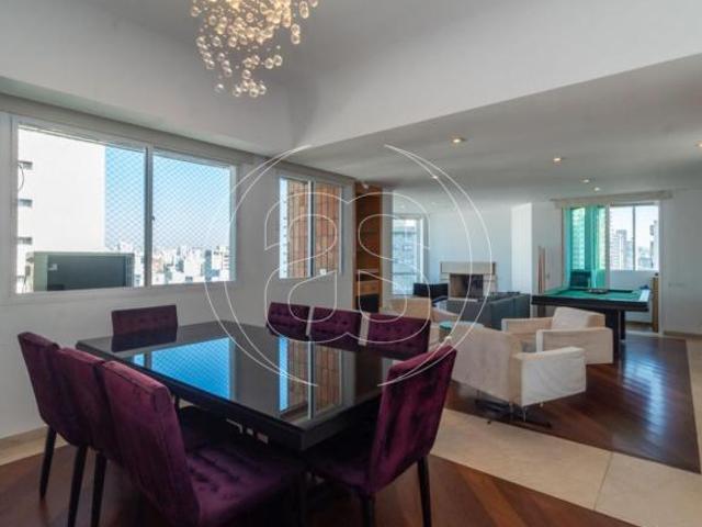 APARTAMENTO MOEMA ÍNDIOS 210m²