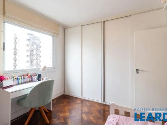 Apartamento moema pássaros sp