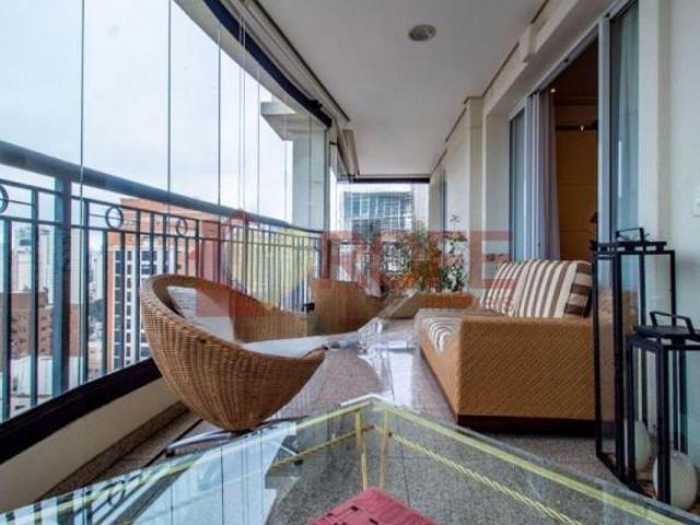 APARTAMENTO MOEMA PÁSSAROS | CHATEAU DE BELCASTEL | 311 M2