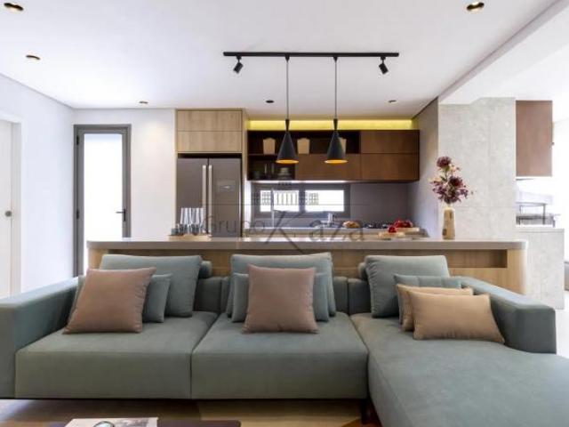 Apartamento Moema São Paulo 3 suítes 121m²