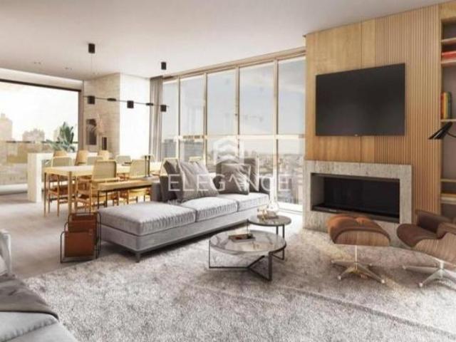 Apartamento garden de luxo para comprar com 3 suítes e 4 vagas no Moinhos de Vento, Porto Alegre. El