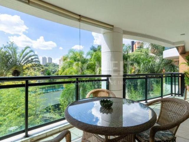 Apartamento Morumbi, 192m², 4 quartos, 3 vagas