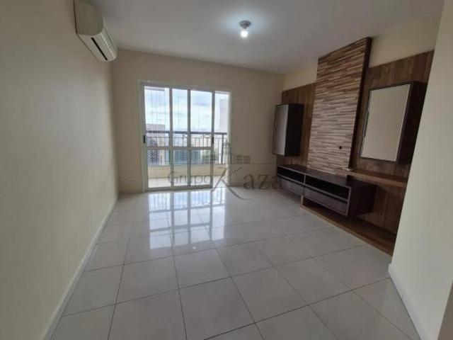 Apartamento Morro dos Ingleses 2 Dormitórios 74m²