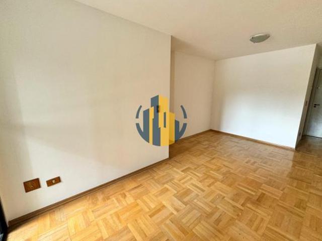 APARTAMENTO MUITO BEM LOCALIZADO