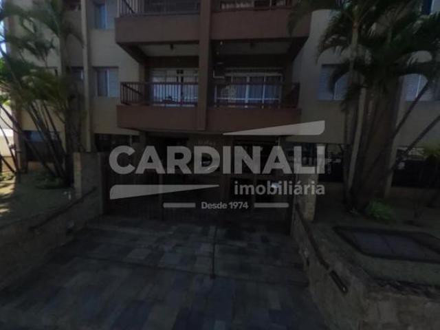 Apartamento muito bem localizado em uma das ruas mais movimentadas e perto de tudo Avenida São Carlo
