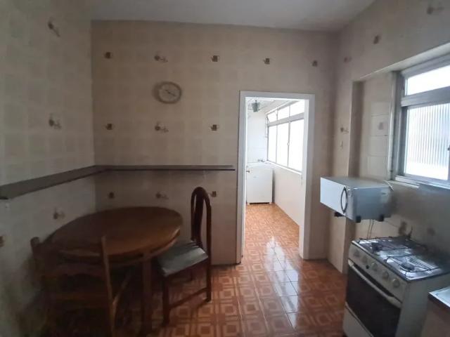Apartamento muito bem localizado na praça 14 bis