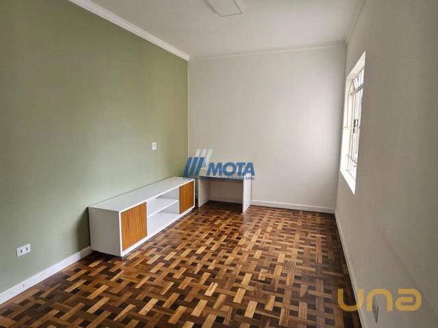 Apartamento na Vicente Machado Centro Curitiba PR, aluguel por R$ 2.100