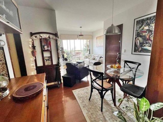 Apartamento na Vila Madalena, com 3 dormitorios sendo 2 suítes, e 2 vagas!
