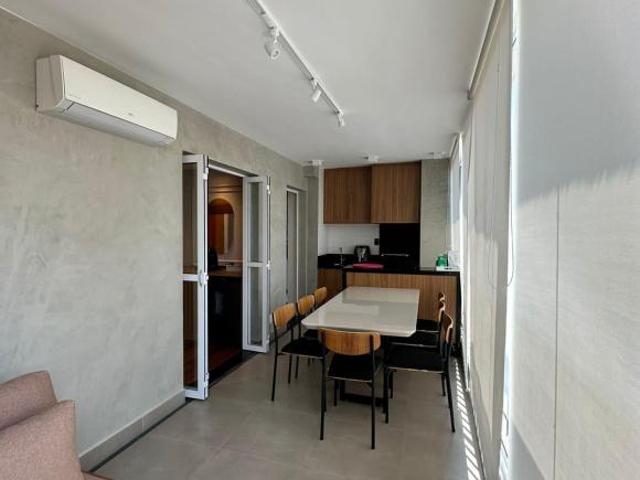 Apartamento na Vila Mariana finamente decorado c/ varanda gourmet e depósito