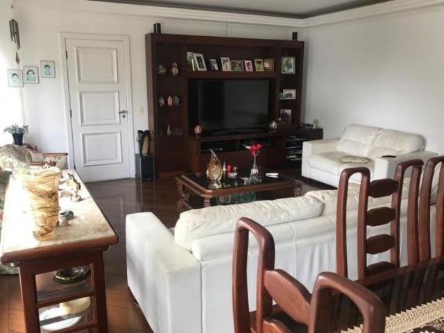 Apartamento na Vila Monte Alegre com 160m², 4 quartos, 1 suíte, 2 vagas