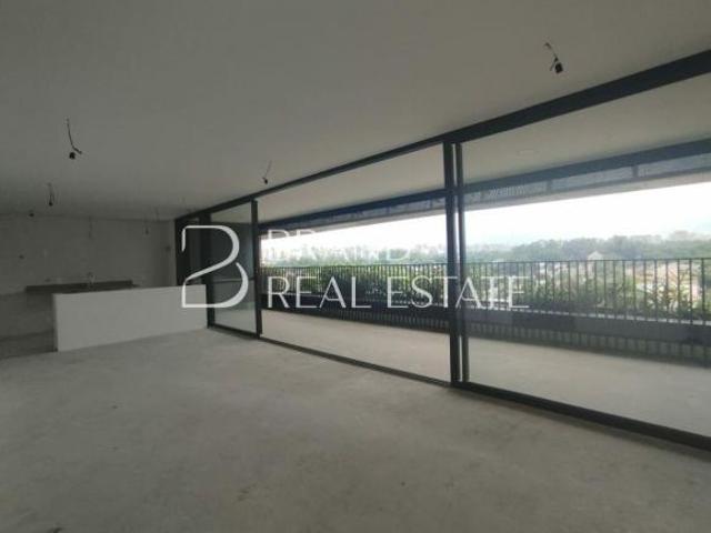 Apartamento na Vila Nova Conceição à venda com 175m², 3 quartos e 3 vagas de garagem