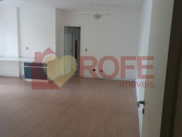 Apartamento na Vila Olímpia, 3 dormitórios sendo 1suíte. 3 banheiros