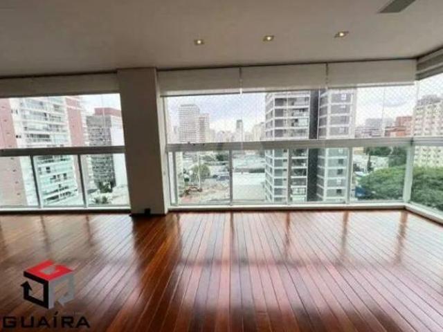 Apartamento na Vila Olimpia 210m2