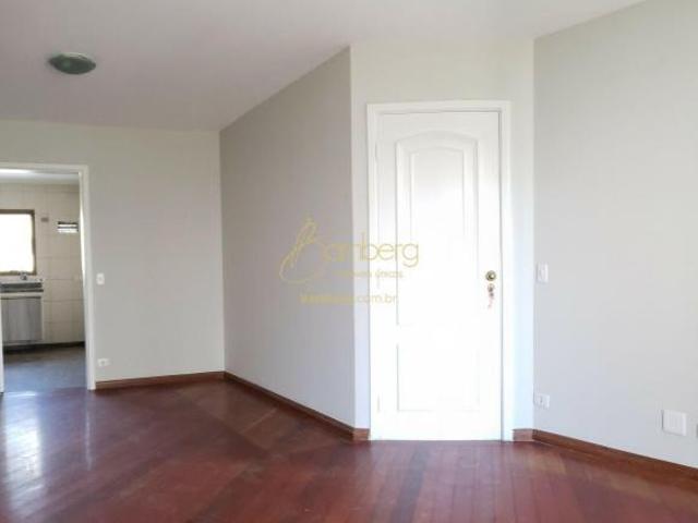 Apartamento na Vila Andrade, 3 quartos 1 suíte 2 vagas e depósito