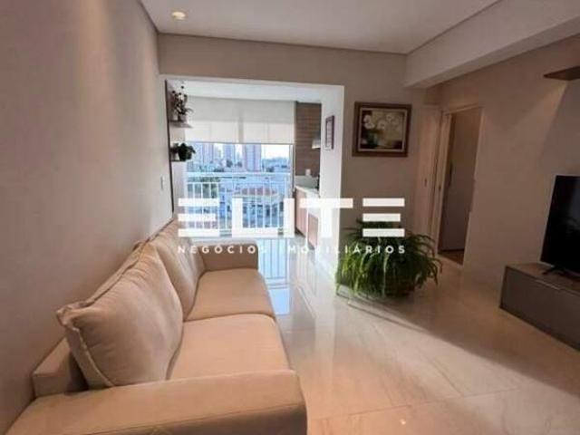 Apartamento na Vila Bastos em andar alto com vista panorâmica, são 2 suítes, varanda gourmet, duas v