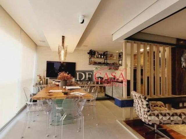 Apartamento na Vila Carrão 3 Dormitórios sendo 1 Suíte, 2 Vagas, 127 m²