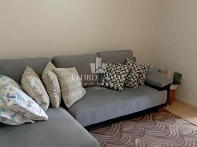 Apartamento na Vila Carrão, com 70m², 2 dormitórios, varanda, 1 vaga demarcada