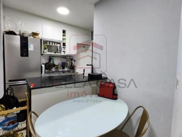 Apartamento na Vila Ema, 58m2, 02 quartos com armário planejado, 02 banheiros e 01 vaga de garagem