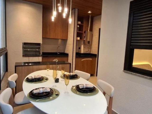 Apartamento na Vila Ema com 3 Dormitórios suite, varanda com churrasqueira, 2 vagas em andar alto