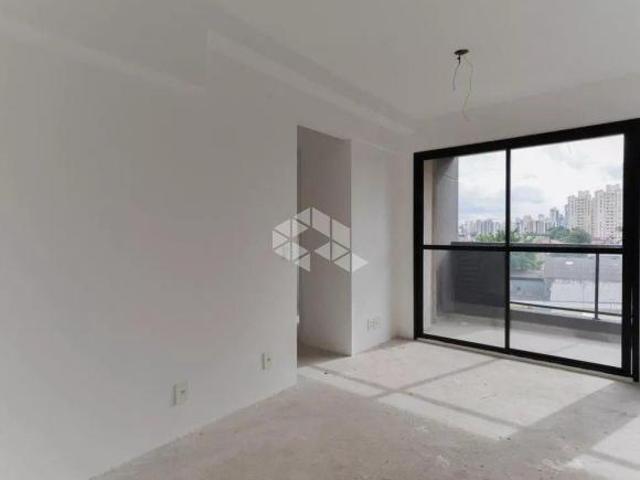 Apartamento na Vila Guilherme com 2 dormitórios e 1 vaga de garagem