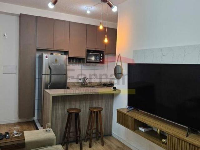 Apartamento na Vila Guilherme, piso térreo com 2 dormitórios e 1 vaga