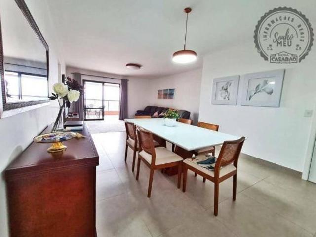 Apartamento na Vila Guilhermina em Praia Grande SP
