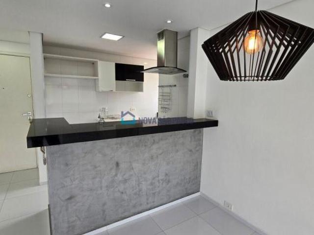 Apartamento na Vila Gumercindo 02 dormitórios 01 vaga livre