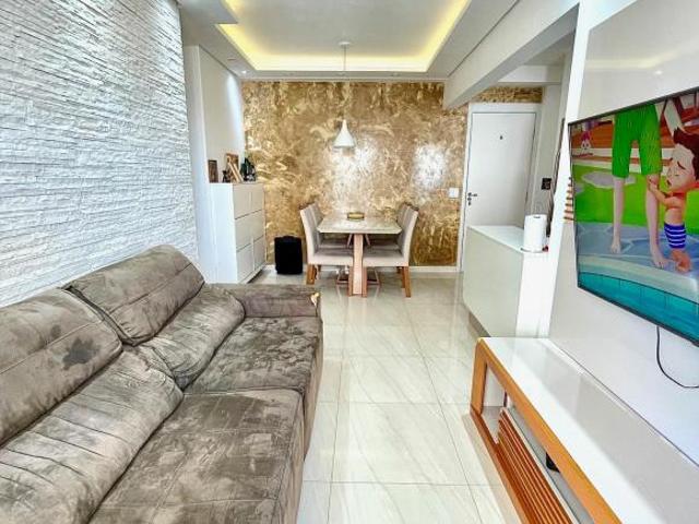 Apartamento na Vila Gustavo com 2 dormitórios e 1 vaga