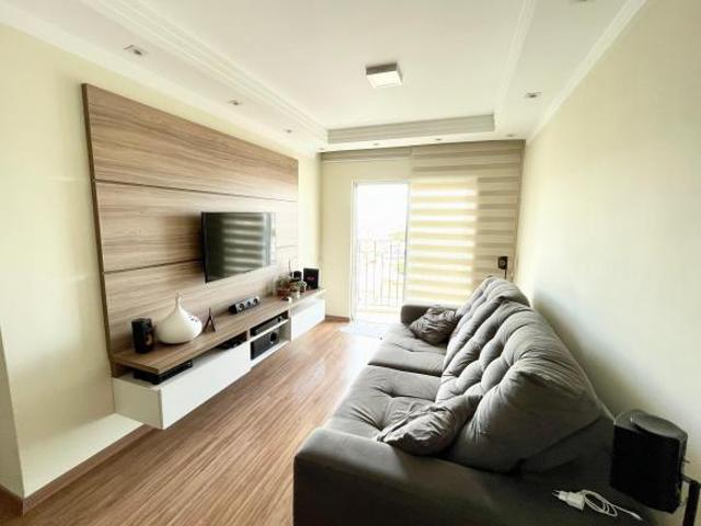 Apartamento na Vila Gustavo com 3 dormitórios, 1 suíte e varanda vista livre