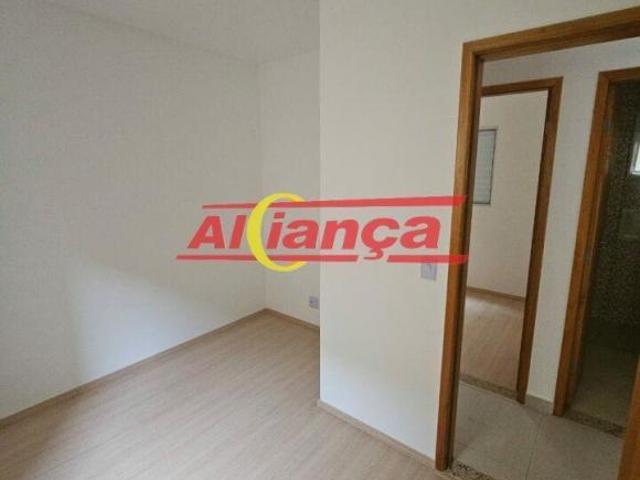 apartamento na Vila Isolina mazzei, novo, super confortável com armários na cozinha e lavanderia