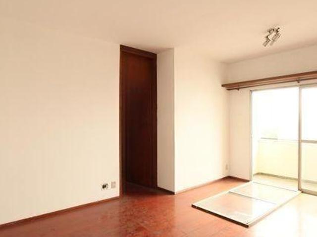 Apartamento na Vila Suzana de Quartos com 1 Vaga 70m² à Venda