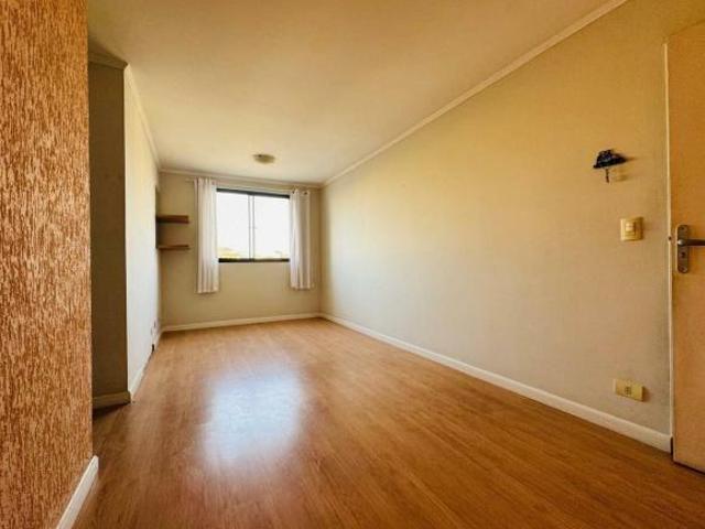Apartamento na Vila Santa Catarina: seu novo lar com condomínio acessível!