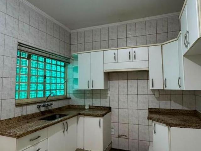 Apartamento na Vila Scarabucci por 280 mil
