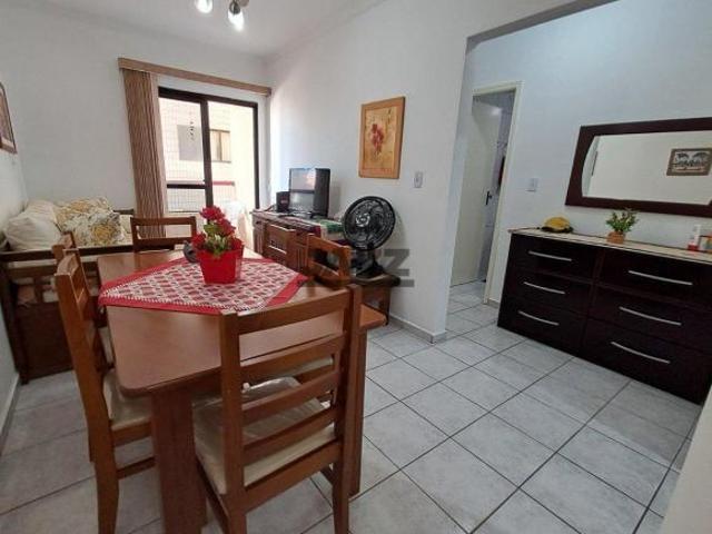 Apartamento na Vila Tupi com 1 Suíte, Duas Sacadas e Lazer com Piscina