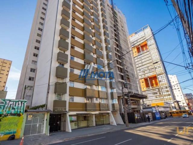 Apartamento na Visconde de Guarapuava Centro Curitiba PR, aluguel por R$ 1.900