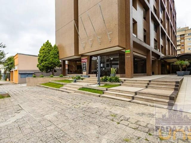 Apartamento na Xv de Novembro Alto da Rua XV Curitiba PR, aluguel por R$ 990