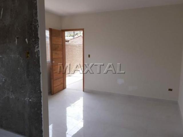 Apartamento na Zona Norte, no Bairro Vila Mazzei com 2 Dormitórios e 1 Vaga Coberta, com 55m²