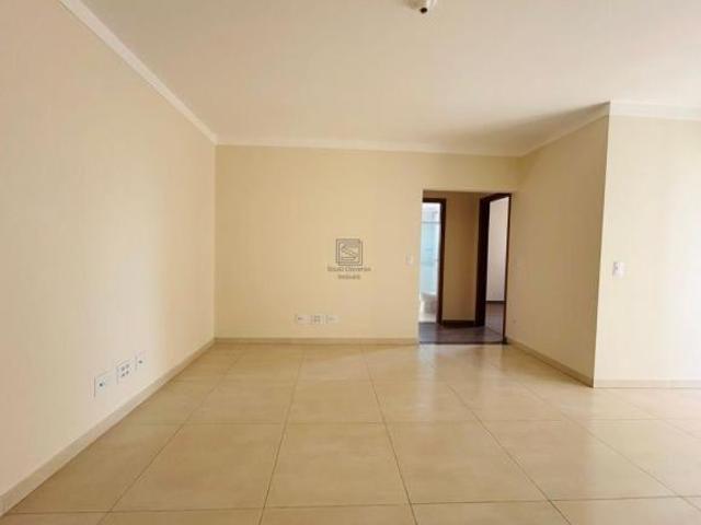 Apartamento na Zona Oeste, 2 quartos sendo 1 suíte