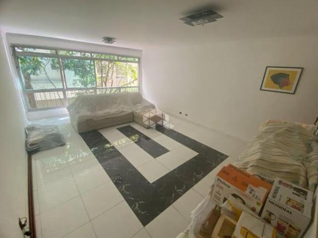 Apartamento na Aclimação, com 03 quartos, sendo 01 suíte e 3 vagas de garagens
