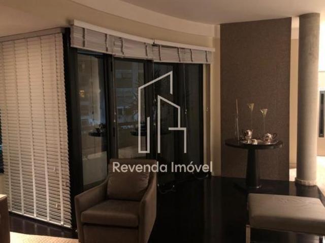 Apartamento na Alameda Itu de 136m² 2 dormitórios 2 vagas Cerqueira Cesar