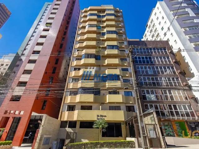 Apartamento na Alferes Ângelo Sampaio Batel Curitiba PR, aluguel por R$ 2.200