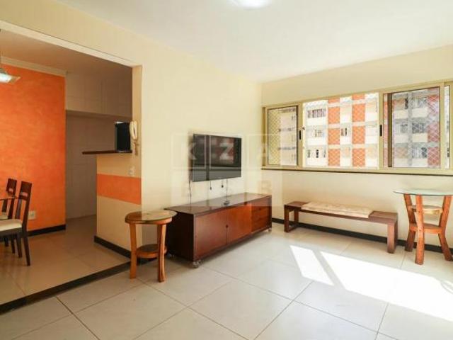 Apartamento na Asa Norte! 3 Quartos Reformado Meio de Quadra Gigante SQN 312