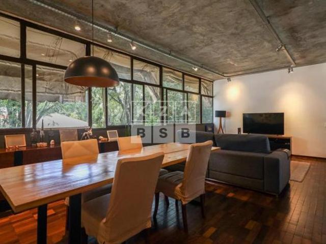 Apartamento na Asa Sul! De canto, vazado e vista livre com 3 quartos na SHIGS 714