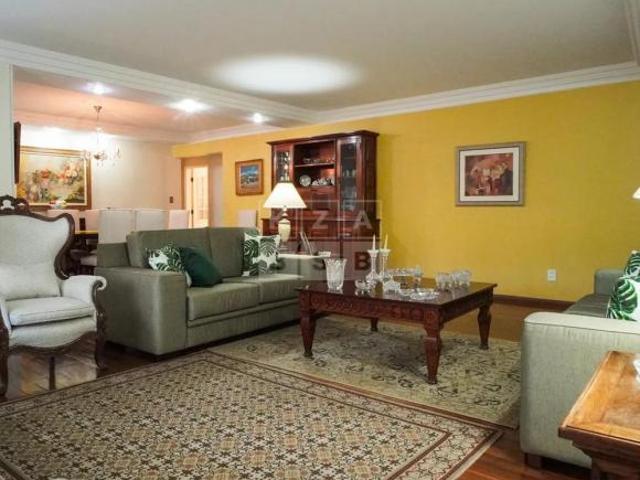 Apartamento na Asa Sul! 4 quartos 2 vagas Vista Livre Nascente SQS 206