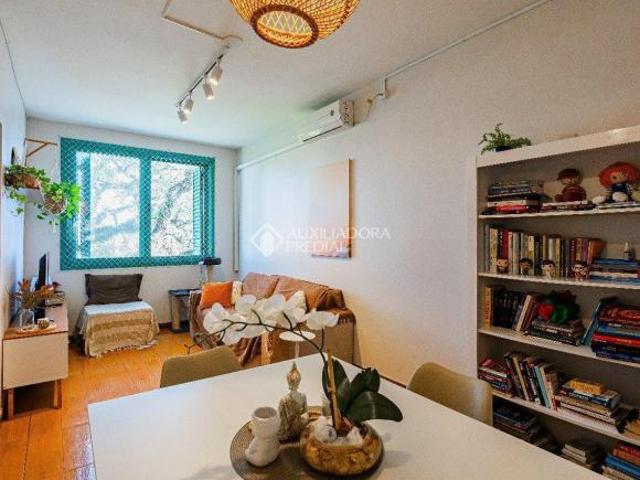 Apartamento na Assis Brasil Junto ao Bourbon