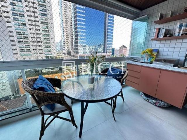 Apartamento na Aparecida, 3 dormitórios 1 quadra da praia